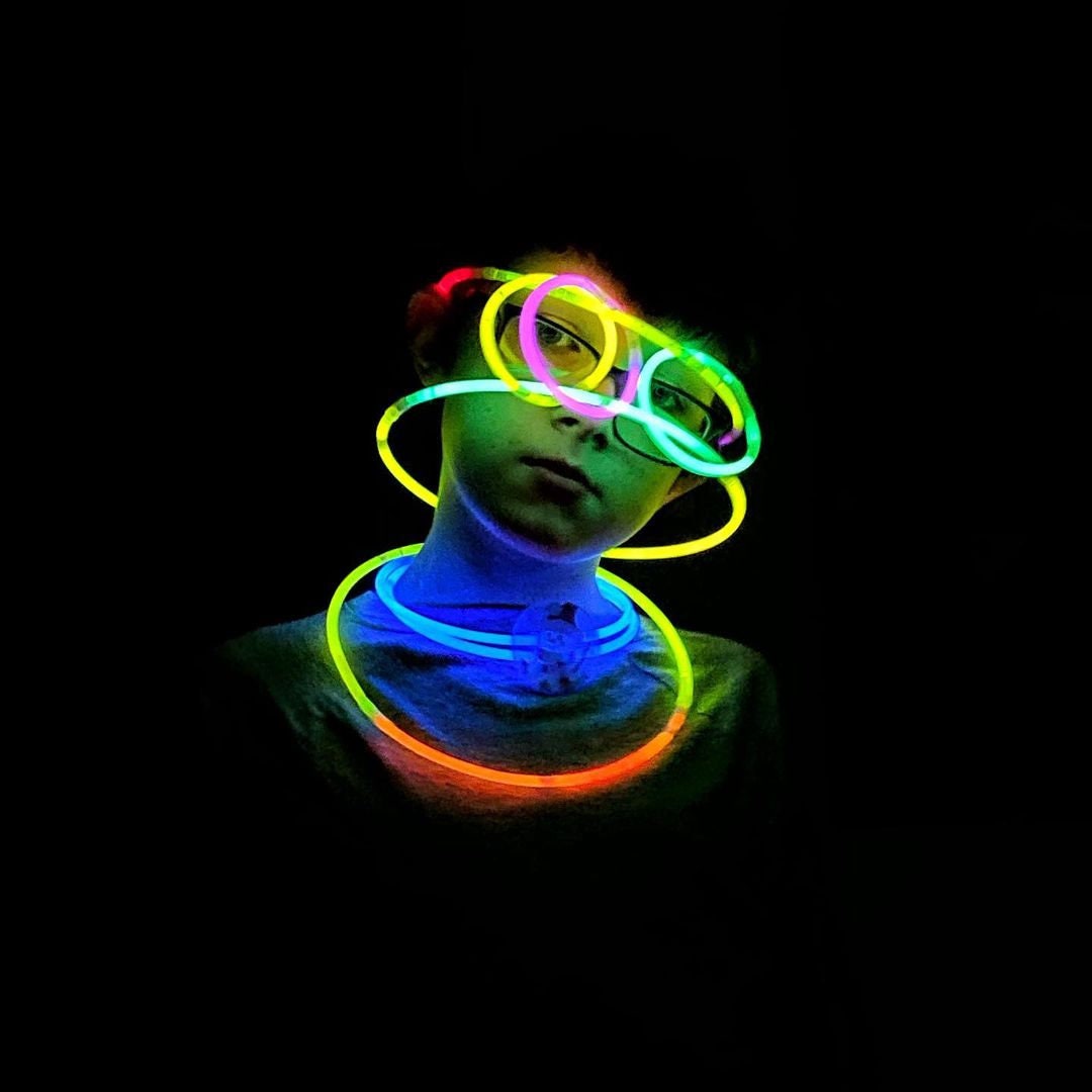 50 Personalized 8 Assorted Color Glow Sticks, Bracelets, Necklaces for ...