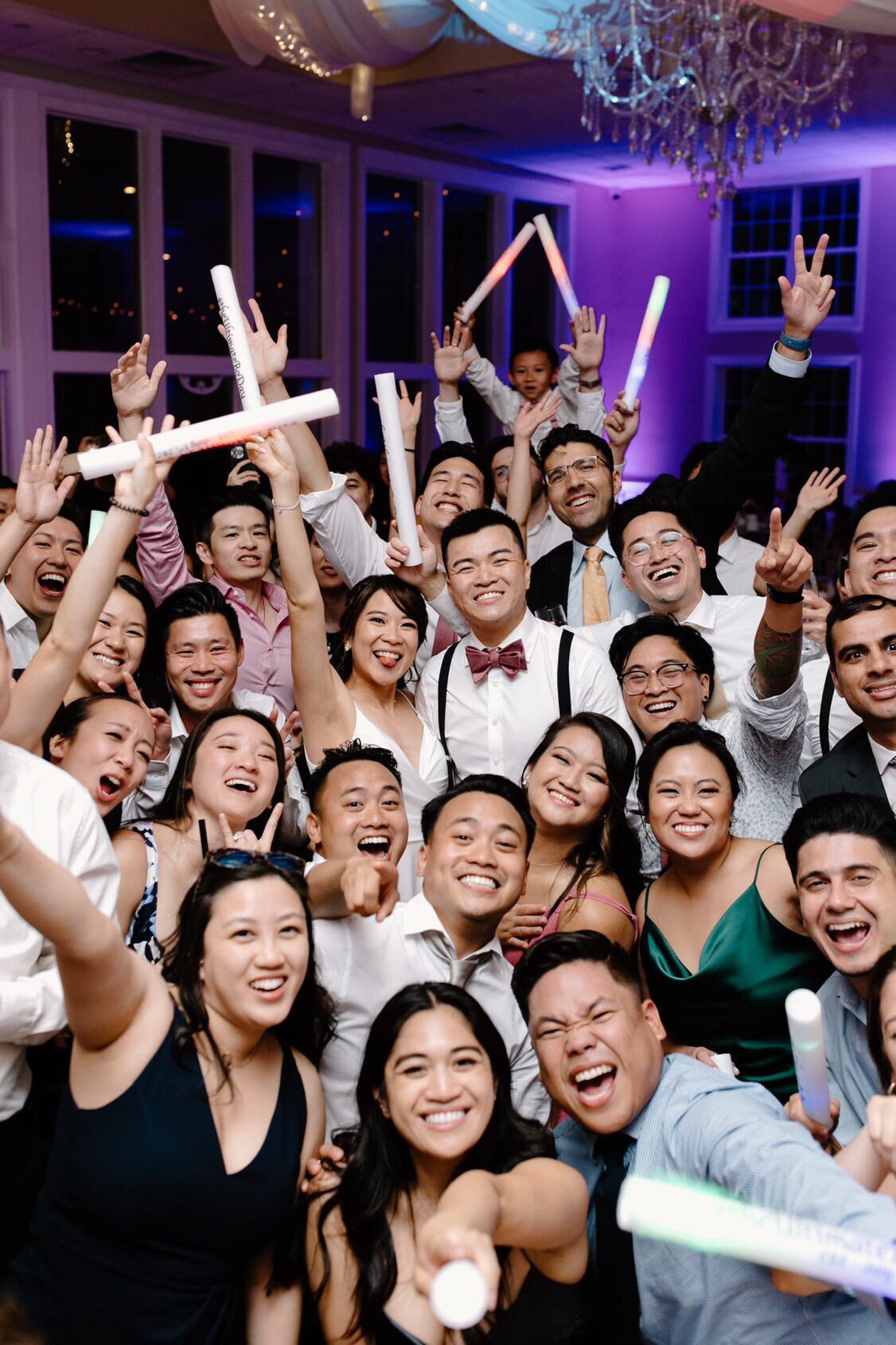 100 Customizable White LED Foam Party Sticks: 16 Inch Light up Favors ...