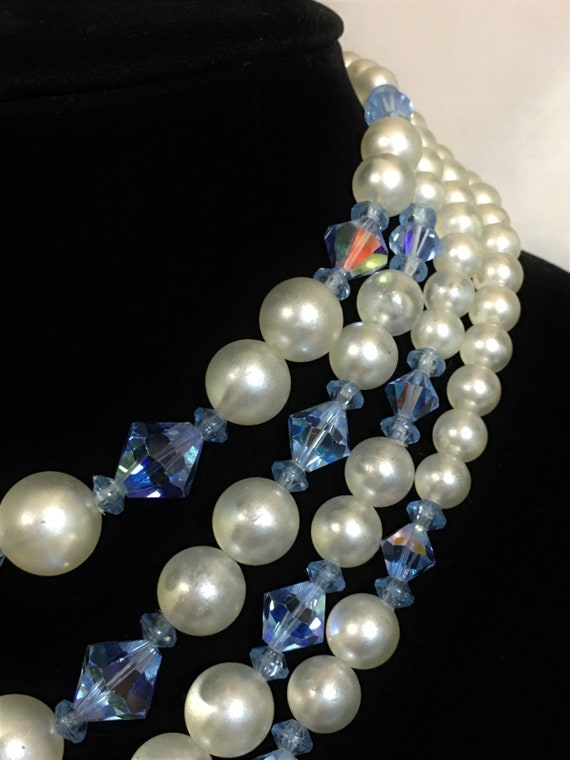 vintage blue bead necklace - Gem