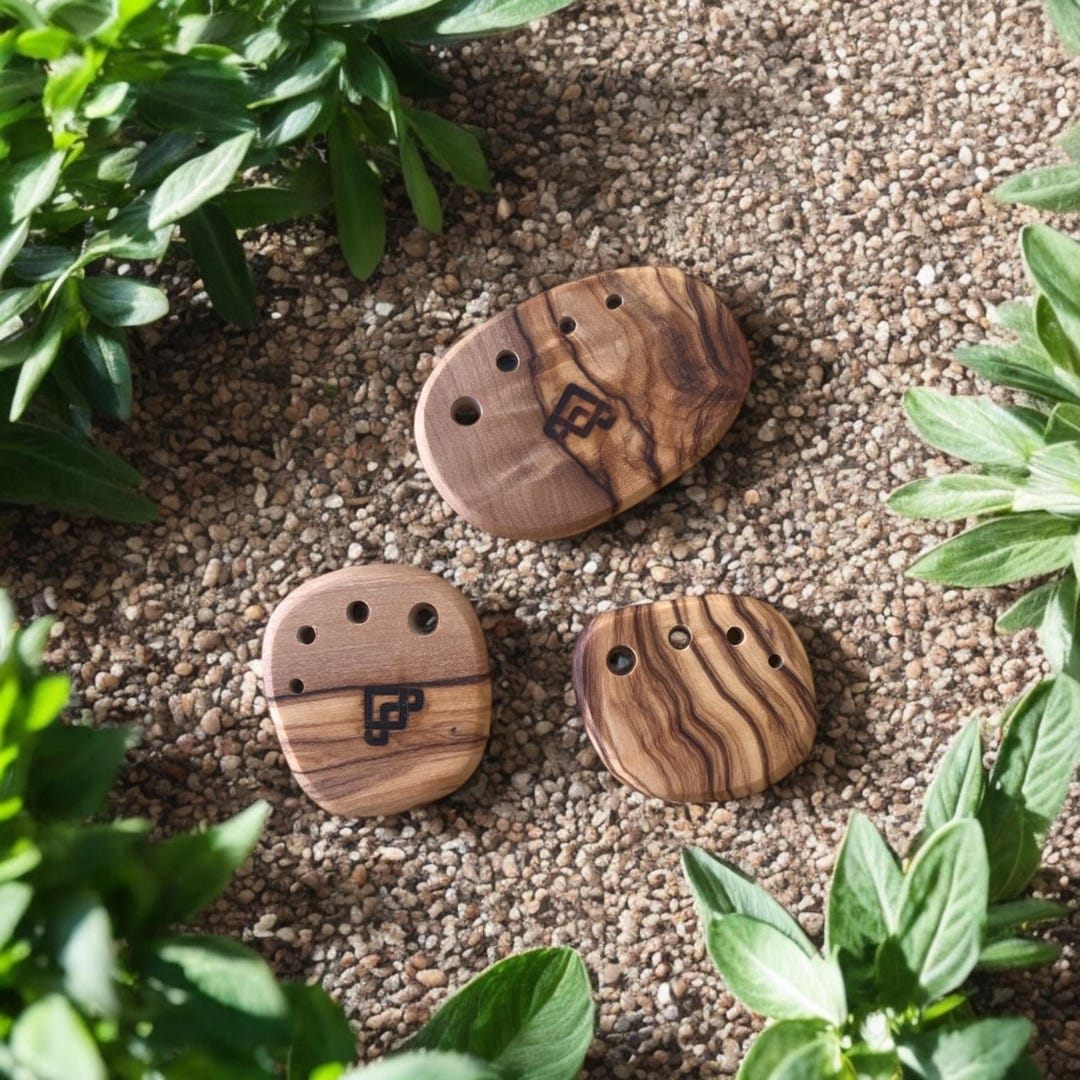 PEBBLE HERB STRIPPER (1) Handmade Rock Themed Wood Herb Stripper ...