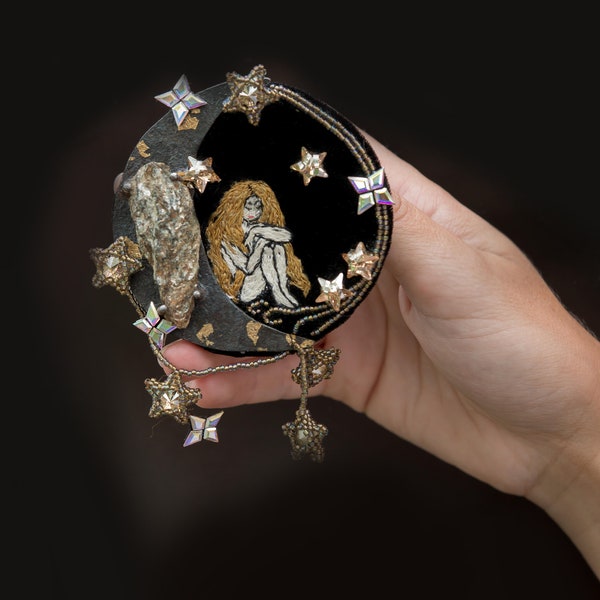 Full Moon Brooch - Etsy