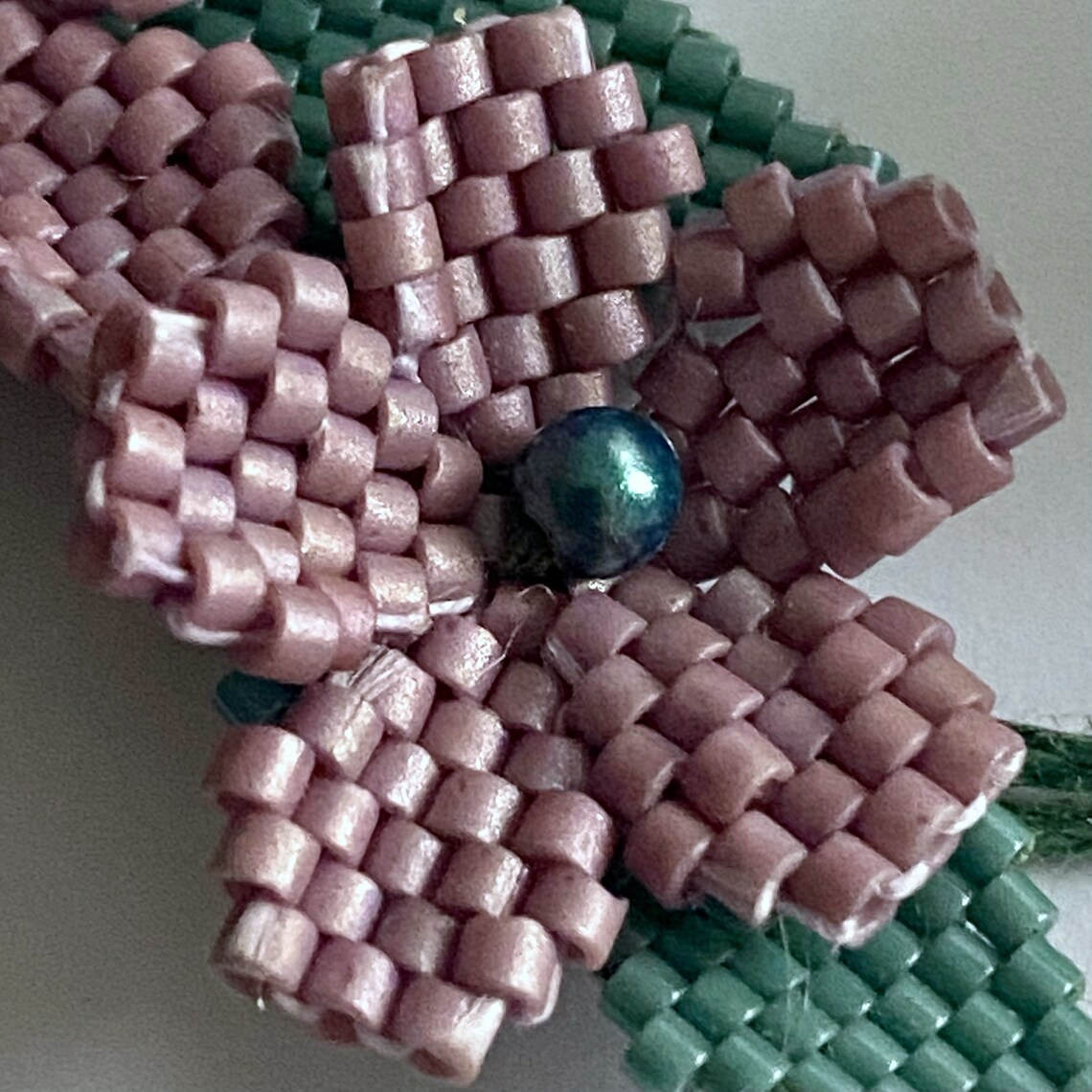 Simple Beaded Flowers Pattern, How to Do Small Beaded Flowers Step by ...