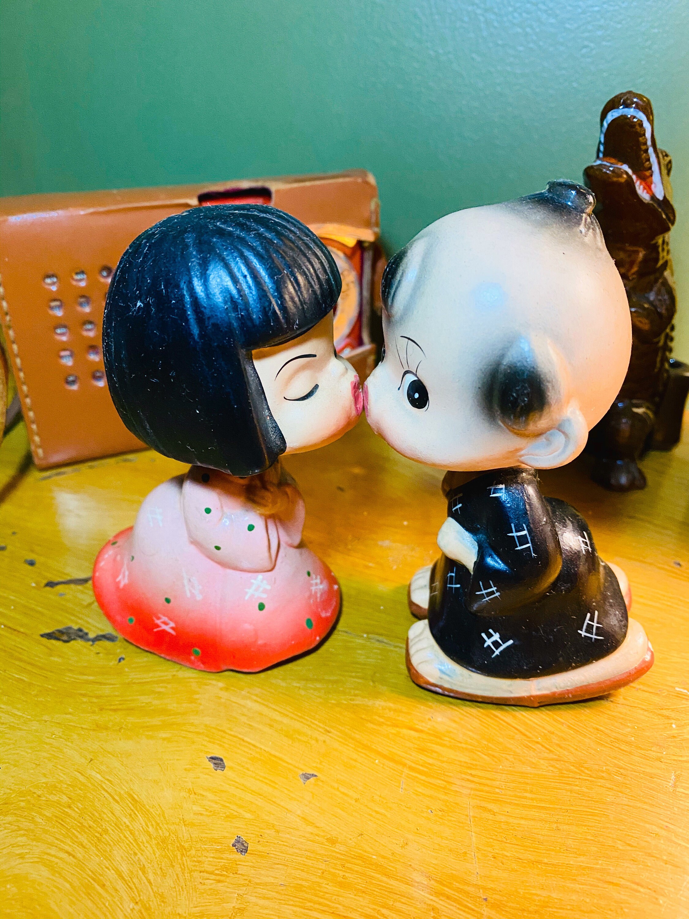 Vintage Kissing Bobbleheads Made in Japan 50s-60s Figurines Japanese ...