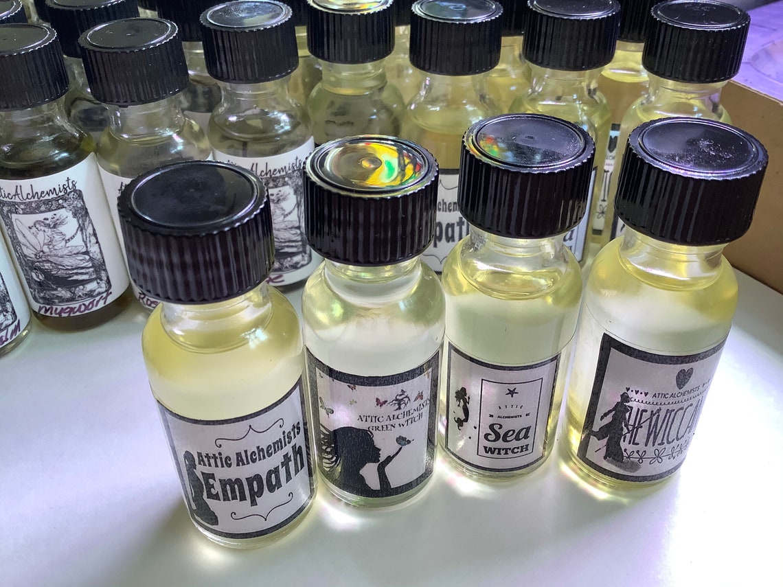 Witch Types Essential Oils Set - Etsy