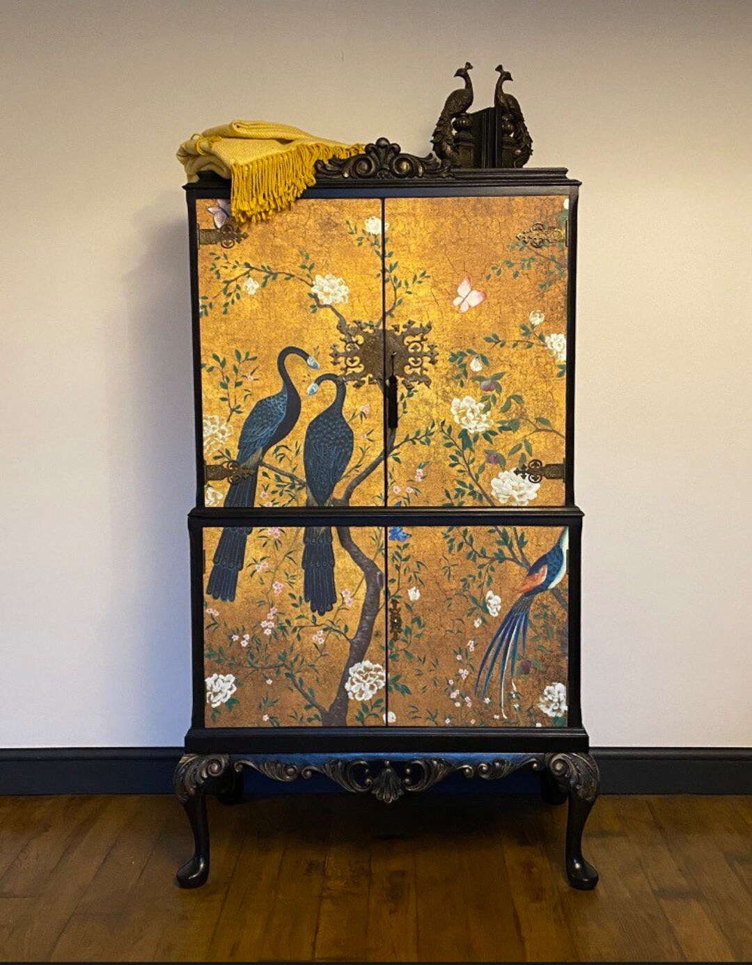 Queen Anne Vintage Bespoke Oriental Chinoiserie Drinks Cocktail Cabinet ...