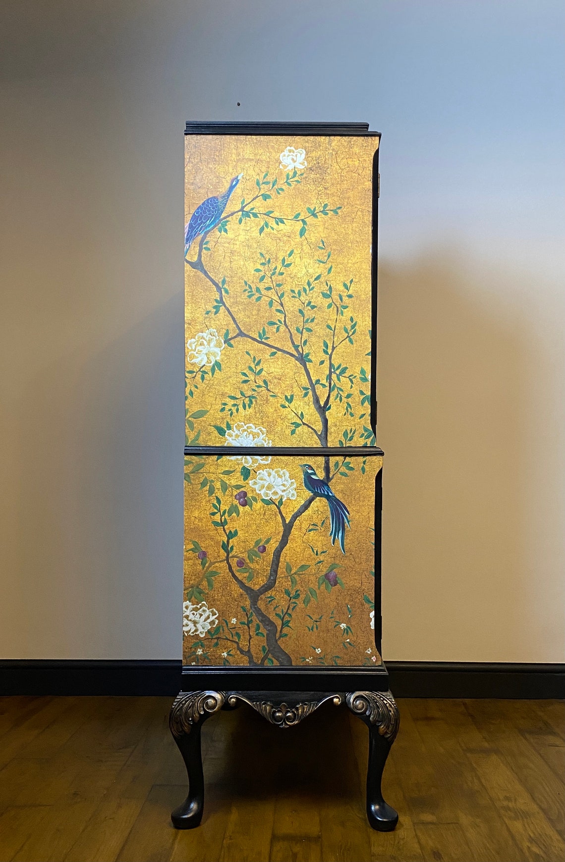 Queen Anne Vintage Bespoke Oriental Chinoiserie Drinks Cocktail Cabinet ...
