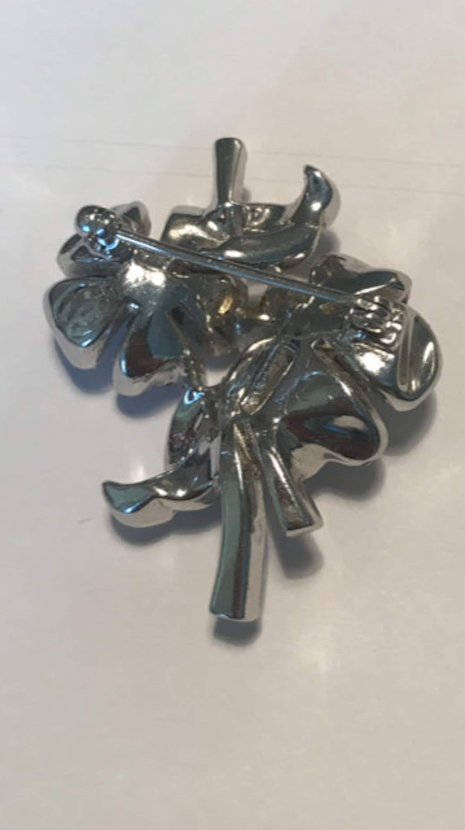 KRAMER of New York Vintage Brooch - Etsy