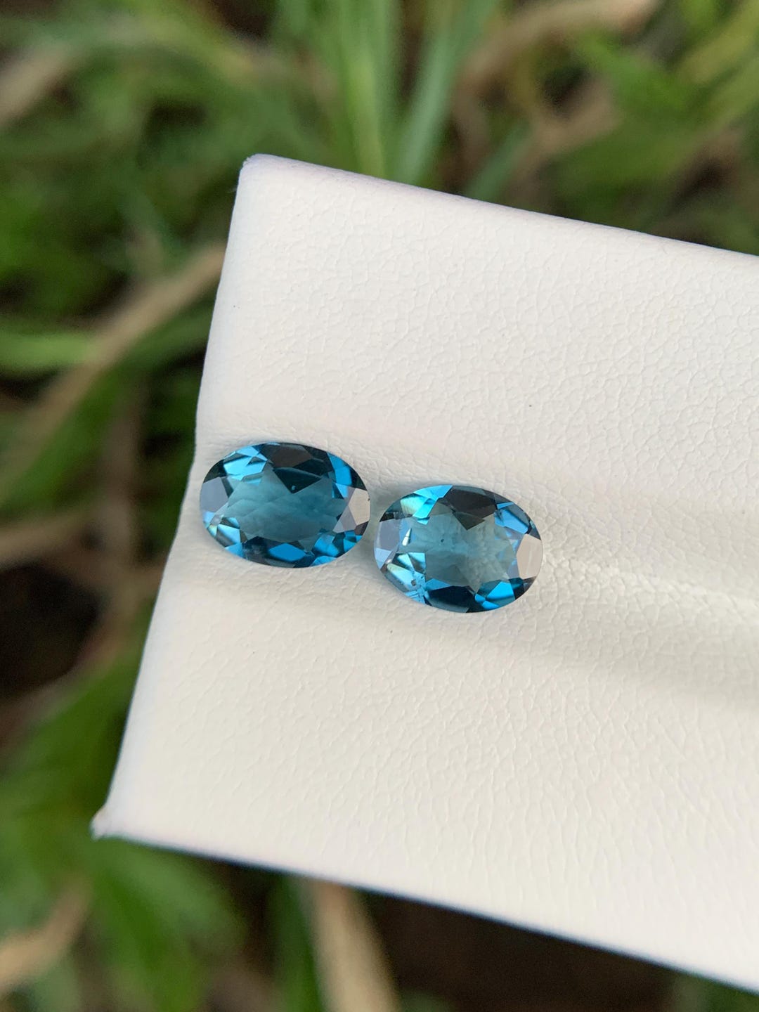 Natural London Blue Topaz Oval Shape Faceted 7X3X6 Mm Gemstone Pair ...