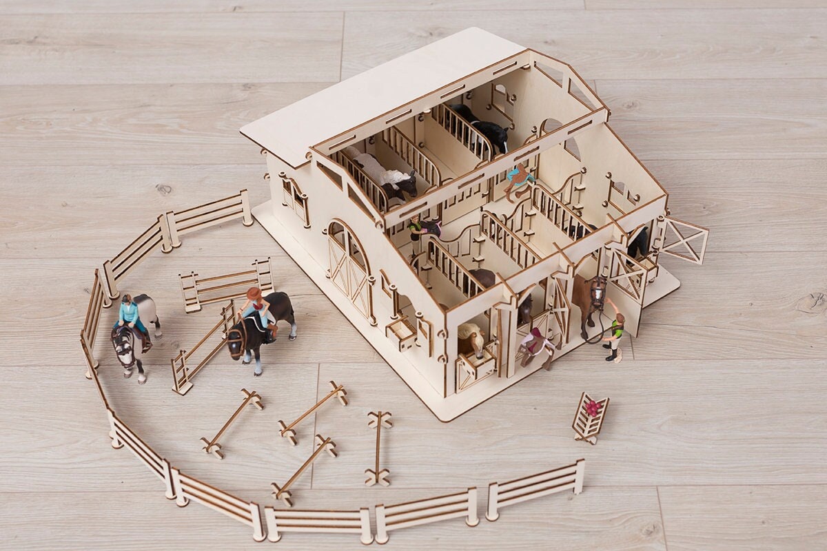 Schleich Horse Stable for sale | Only 4 left at -75%
