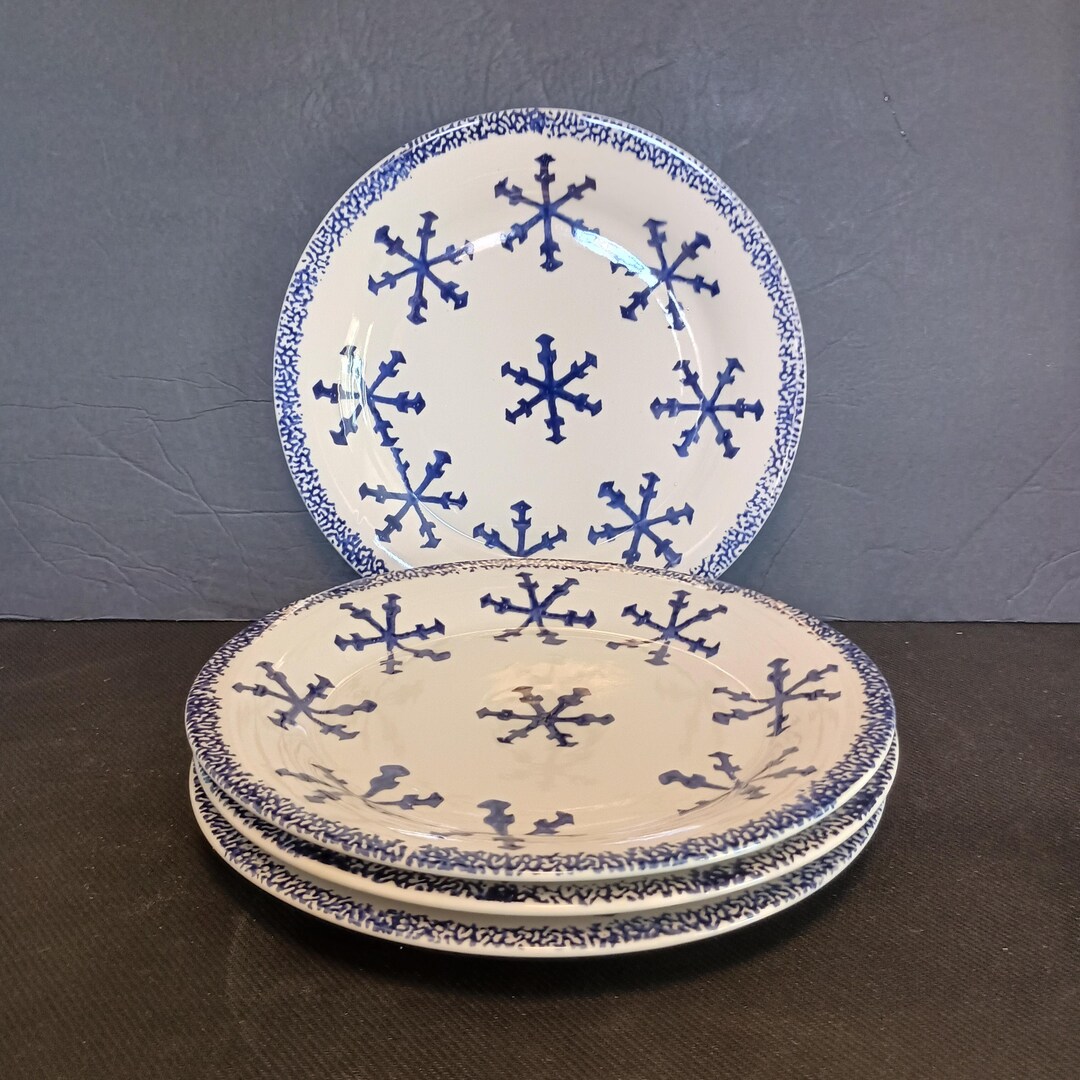 Gibson Snow Flake Salad Luncheon Plate Set of 4 Blue Snowflake Plates ...