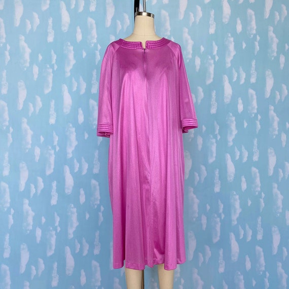 1970’s Vanity Fair robe and nightgown in pink and whi… - Gem