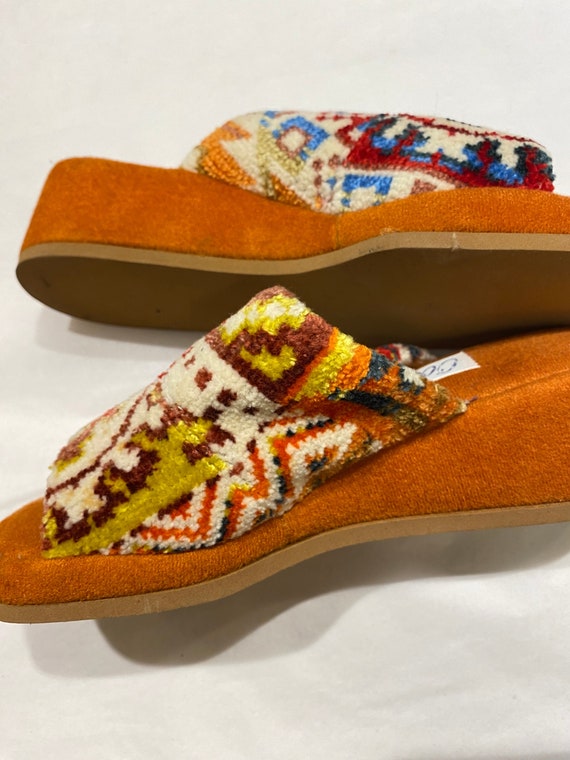 1960's Shoes Tapestry fabric wedge slides by Oomphies… - Gem