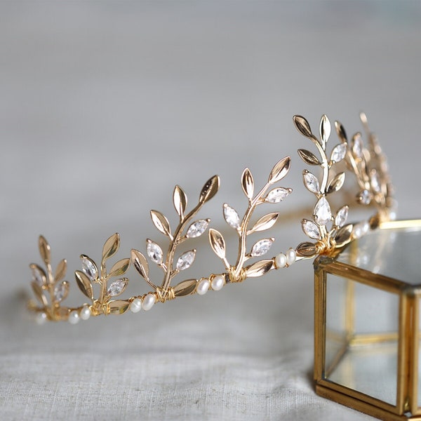 Simple Tiara - Etsy