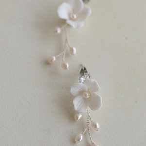 FILIA // White Flower Wedding Earrings, Floral Bride Earrings, Bridal ...