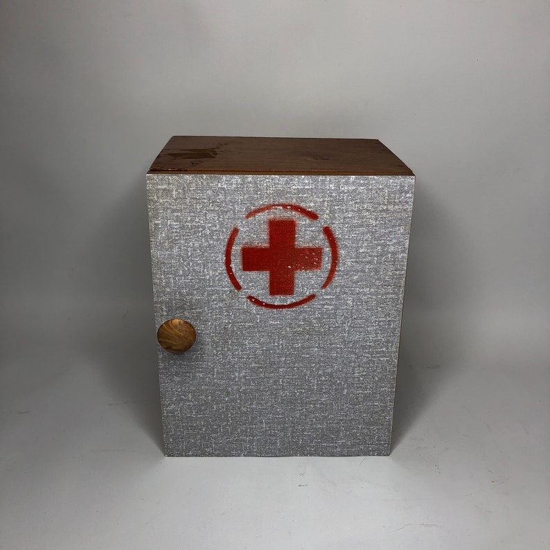 Vintage First Aid Kit Medical Box Soviet Wooden Wall - Etsy