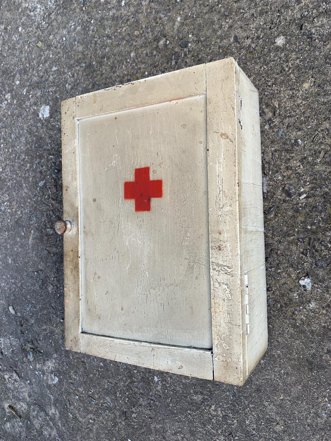 Vintage First Aid Kit, Red Cross, Medical Box, Soviet Wooden Wall ...