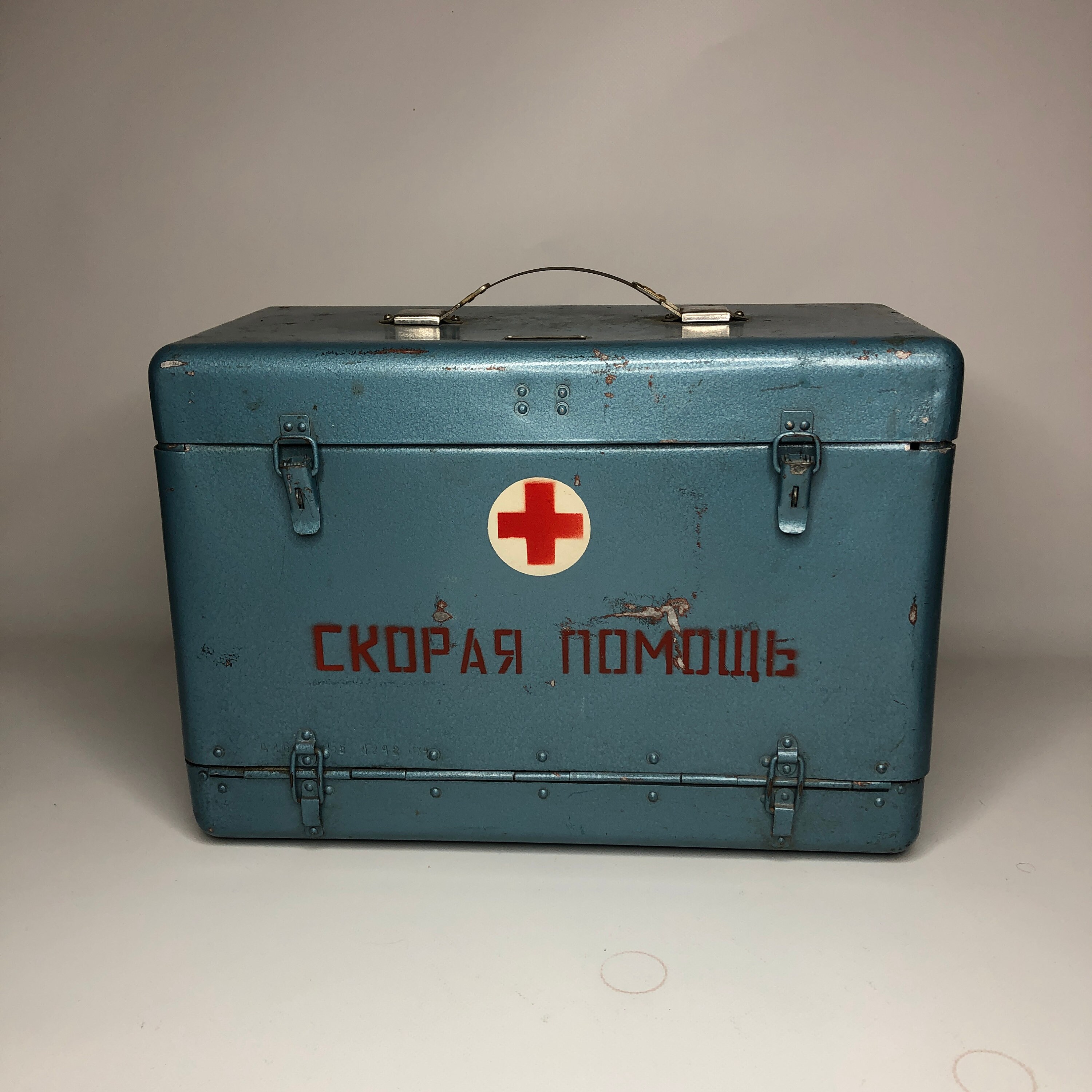 Collectibles Art & Collectibles Memorabilia First aid kit Vintage ...