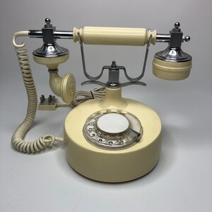 Vintage Rotary Telephone stella, Retro Telephone, Telephone Dialing ...