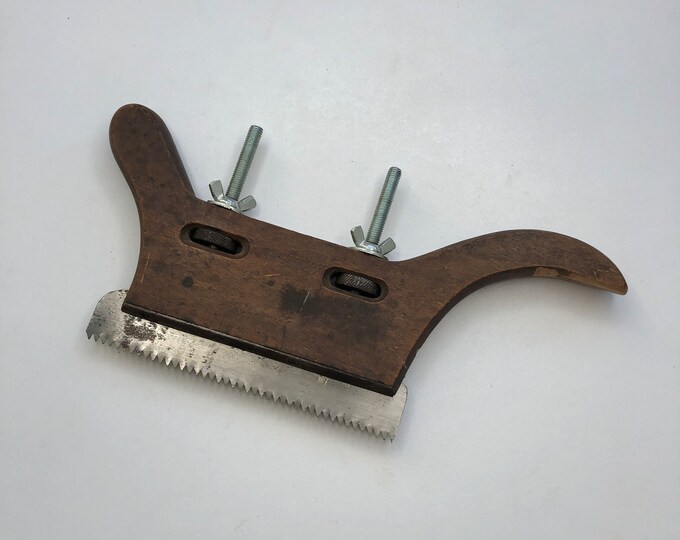 Vintage Carpentry Saw, Small Hand Saw, Old Carpentry Tool, Collectible ...
