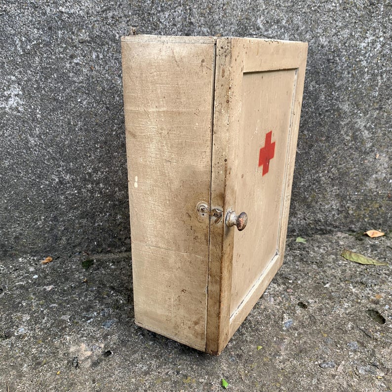 Vintage First Aid Kit, Red Cross, Medical Box, Soviet Wooden Wall ...