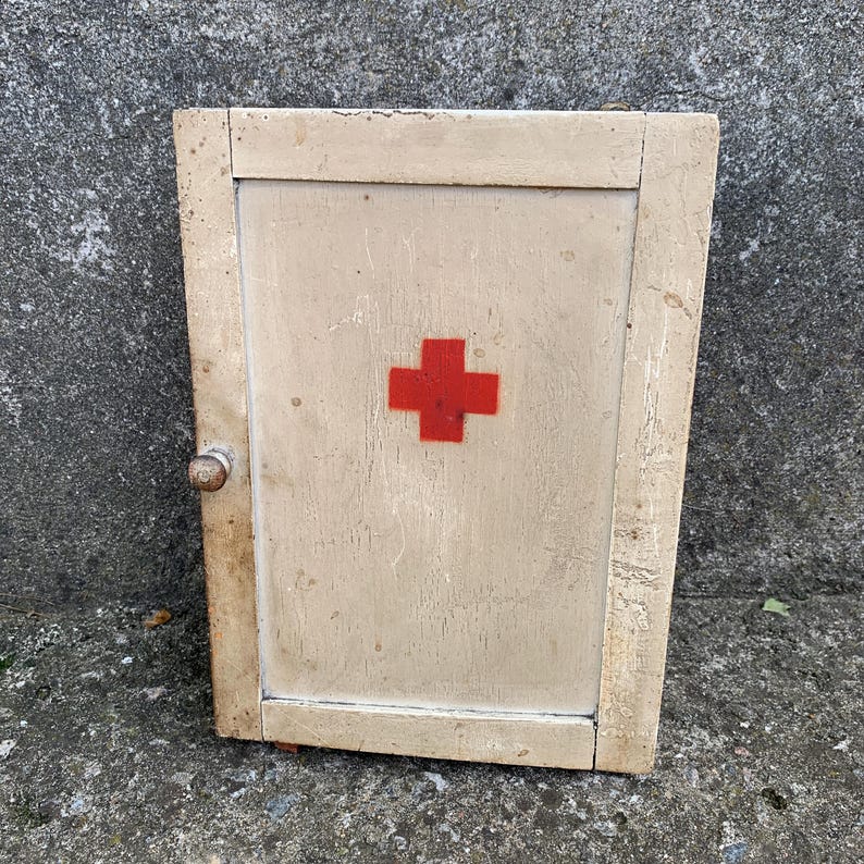 Vintage First Aid Kit, Red Cross, Medical Box, Soviet Wooden Wall ...