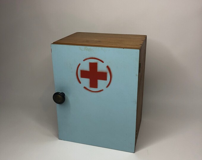 Vintage First Aid Kit Medical Box Soviet Wooden Wall - Etsy