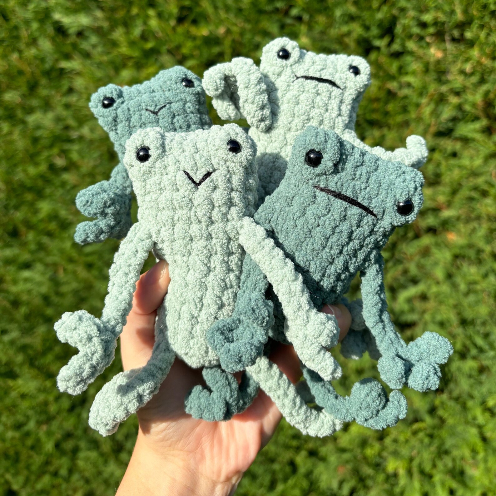 Crochet Frog Pattern With Jumper, No Sew (PDF Download) - Etsy