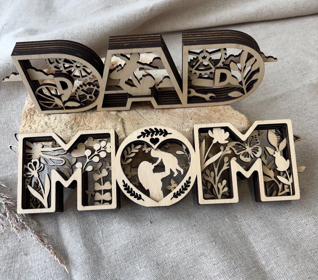 MOM & DAD Wooden Lettering 3D, Mom and Dad Wooden Sign, Parents Wooden ...