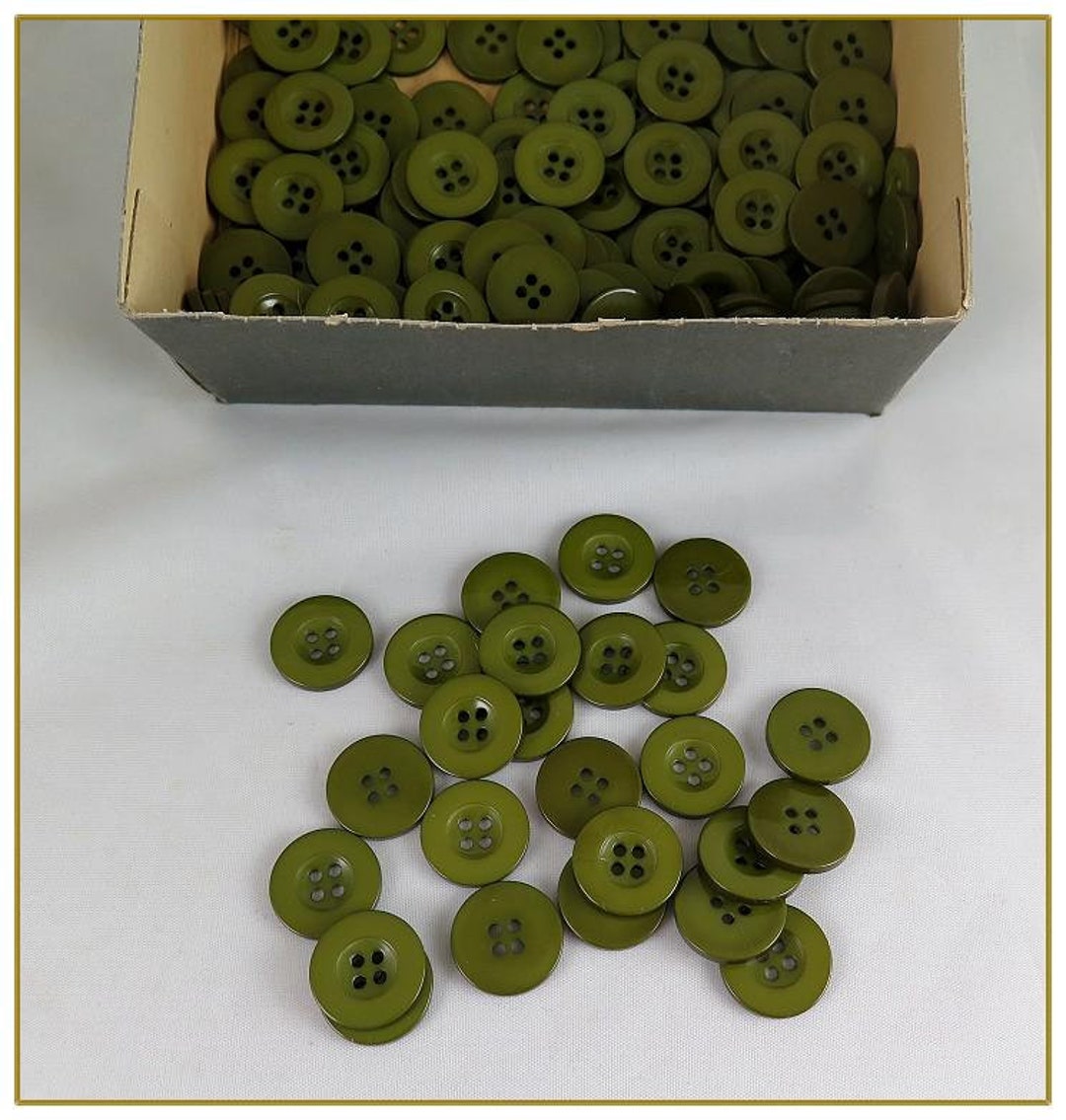 Vintage Olive Green Buttons, 7/8 Inch, 4 Hole, 95 Buttons - Etsy