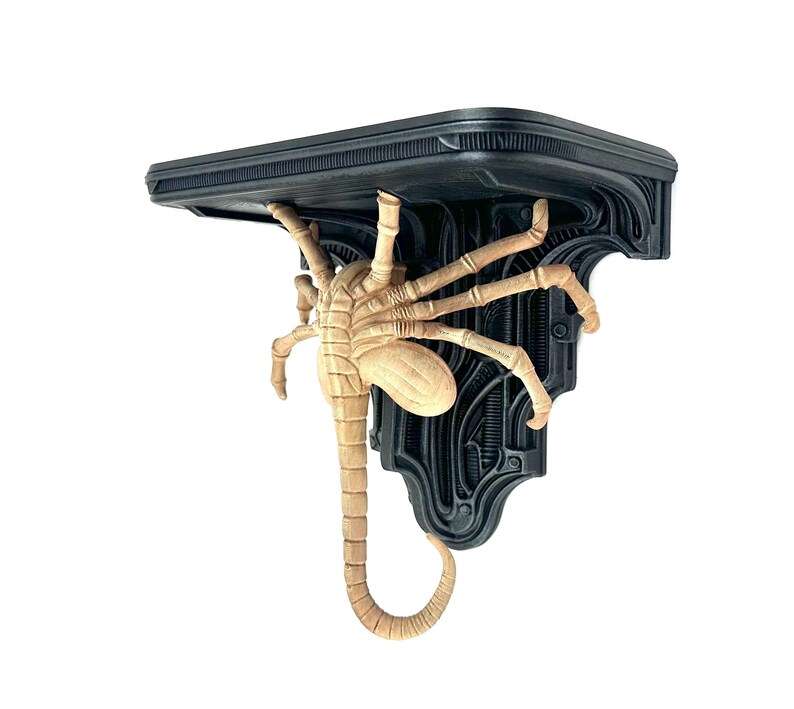 Face Hugger Xenomorph Wall Shelf - Etsy