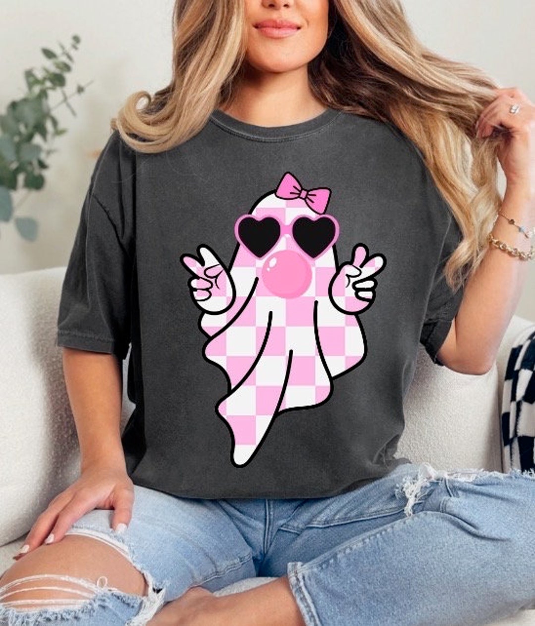 Pink Checkered Ghost Blowing Bubble - Ghost- Bubble- HTV Transfer - DIY ...