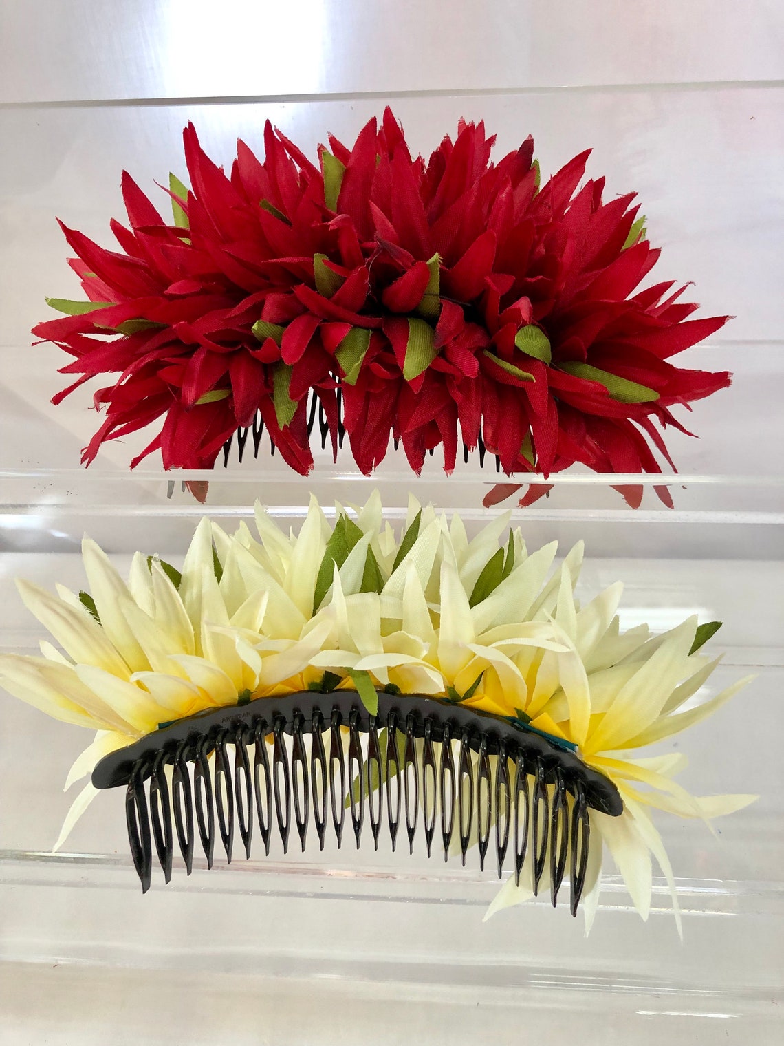Spider Lily Comb hawaiian Hair Comb artificial - Etsy