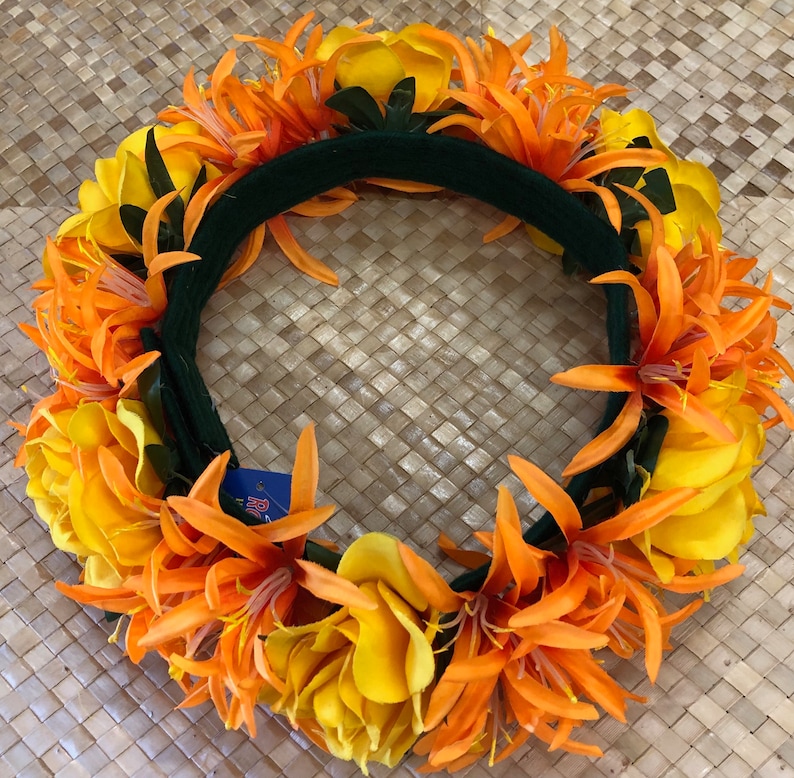 Rose and Spider Lei Po'o (haku Lei)- Artificial - Etsy