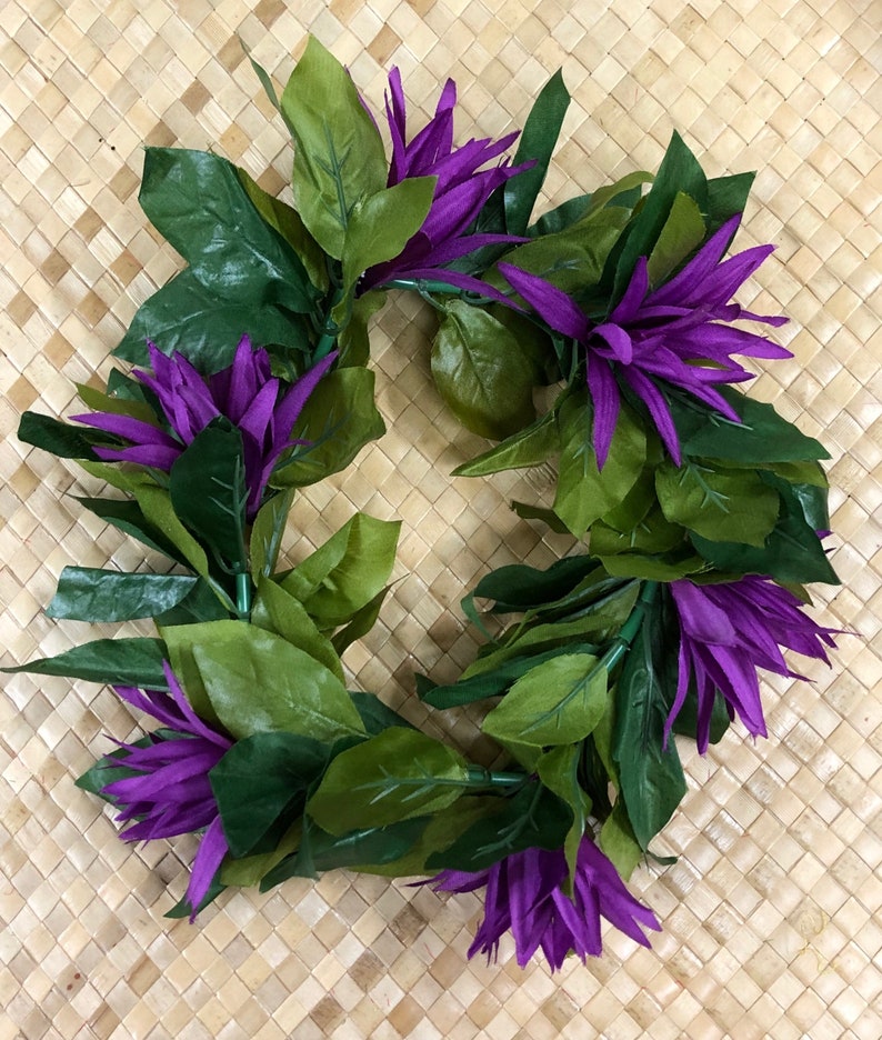 Maile and Spider Lily Hawaiian Head Lei artificial - Etsy