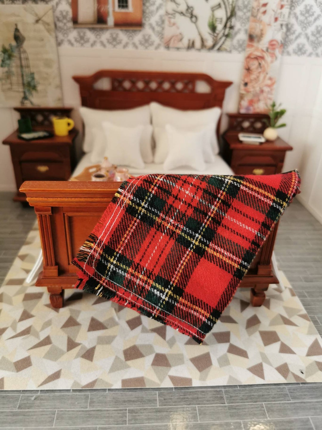 DOLLHOUSE Red Tartan Blanket 1:12th Scale Suitable for 6/15cm Figures ...