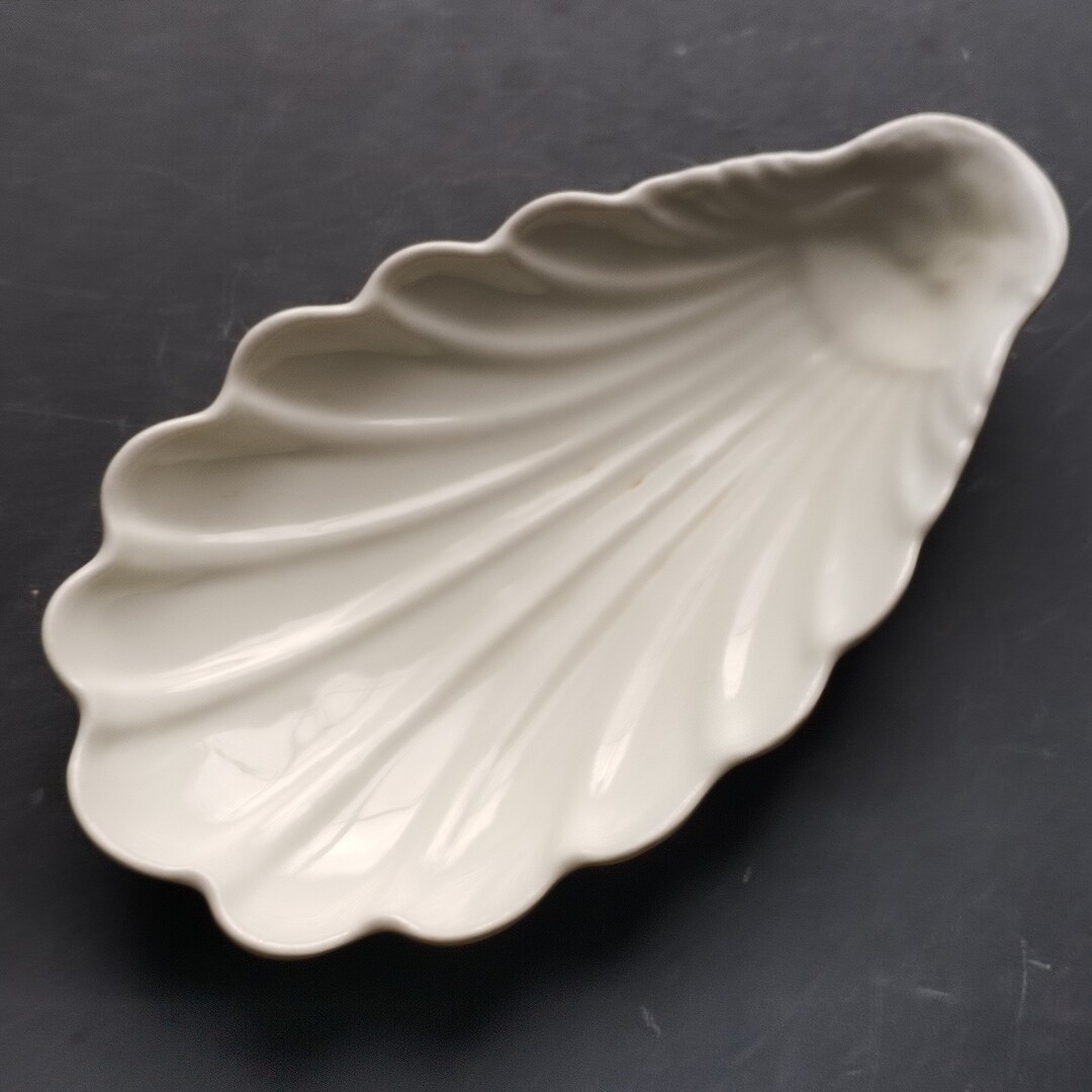 French White Porcelain Shell Dish, Vintage Table Decor, Ring or Soap ...