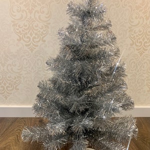 24" Silver Tinsel Christmas Tree Table-top Centerpiece Tree 24" Retro ...