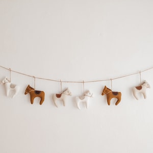Linen Horse Garland, Scandinavian Garland, Farmhouse Decoration, Horse ...