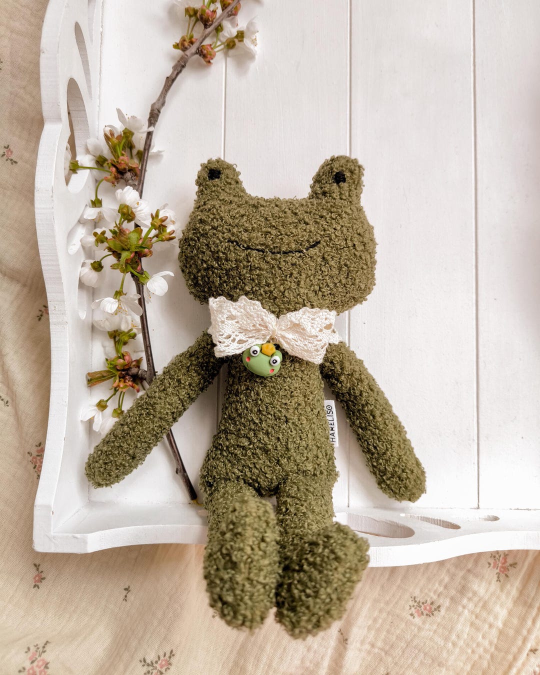 Handmade Boucle Frog Plush: Eco-friendly Stuffed Animal - Etsy