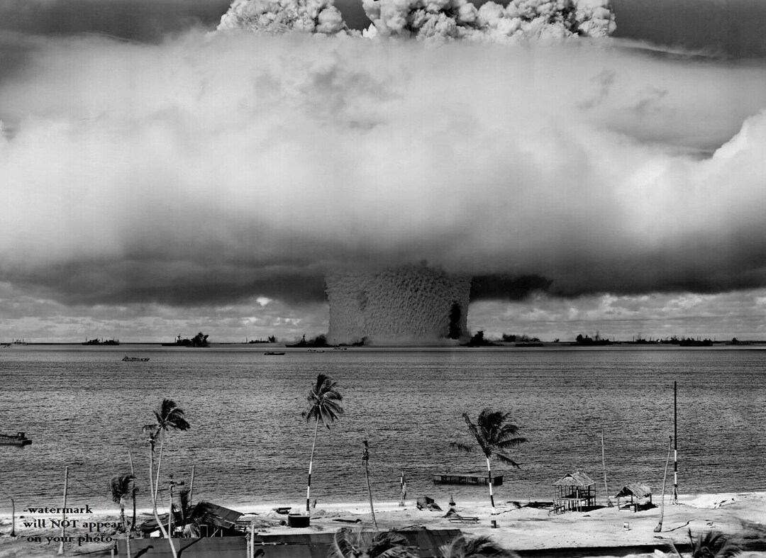 5x7 1946 Baker Nuclear Bomb Test PHOTO Atomic Cloud Bikini Atoll ...