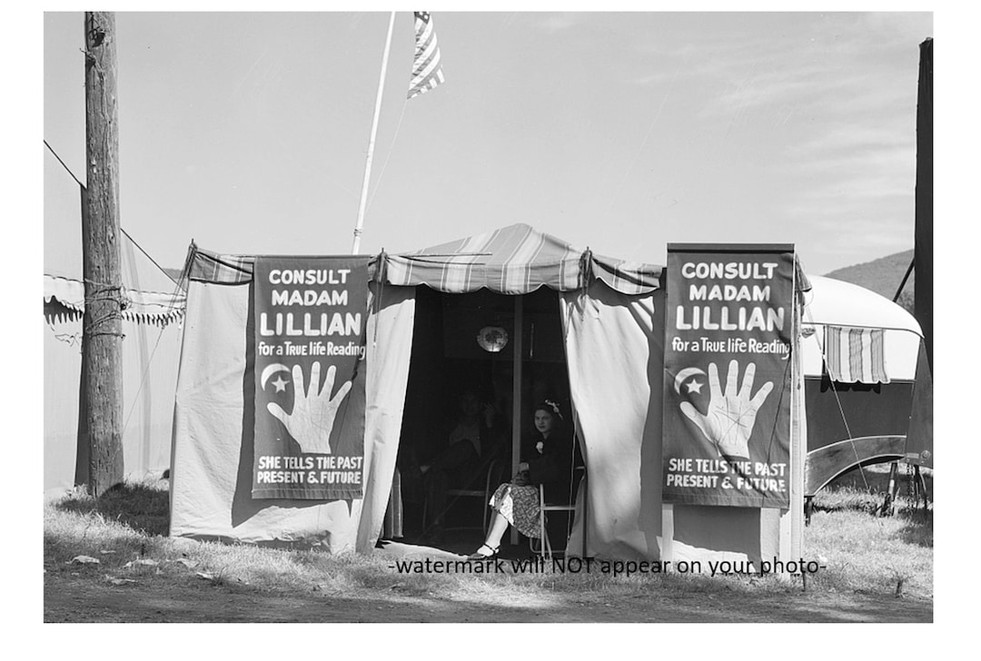 5x7 Fortune Teller PHOTO Creepy Circus Palm Reader Scary Psychic Tarot ...