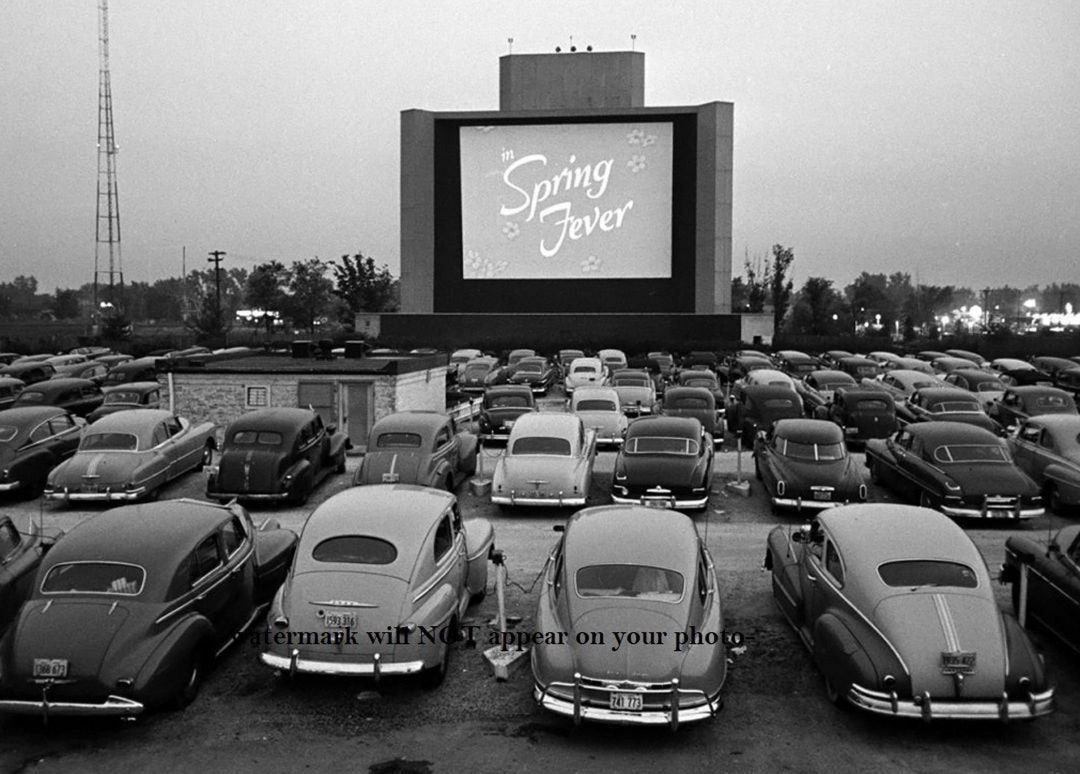 Vintage Drive-in Movie Theater PHOTO Classic Cars Screen 1930s Wall ...