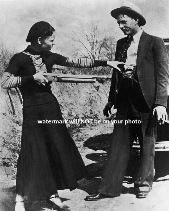 8x10 1932 Bonnie Parker Shotgun PHOTO Gangster Bonnie and | Etsy