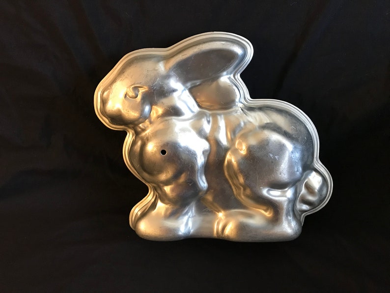 Bunny Cake Mold 2-piece Vintage Aluminum - Etsy