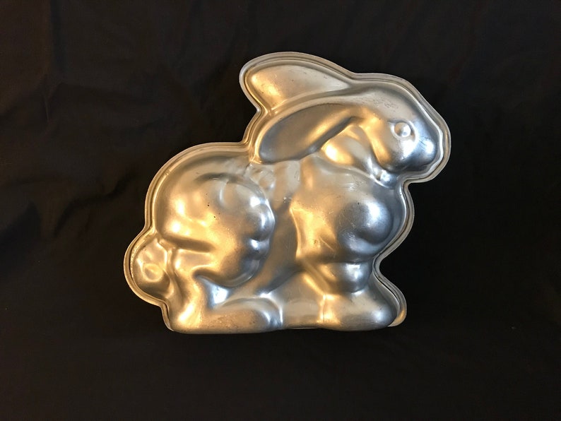 Bunny Cake Mold 2-piece Vintage Aluminum - Etsy