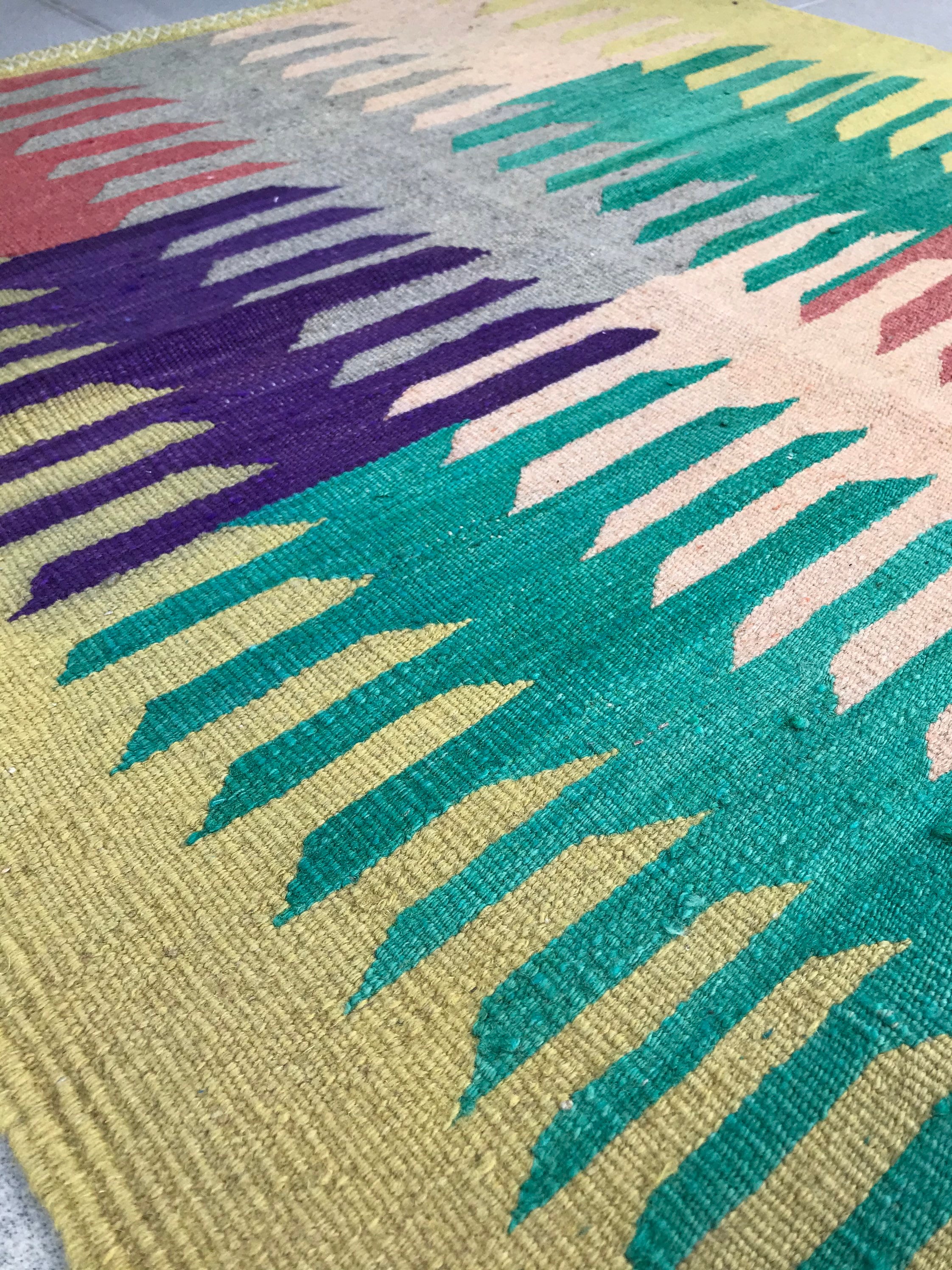 Vintage Turkish Sofrah Kilim Rug Native Tribal Small Kilim Rug ...