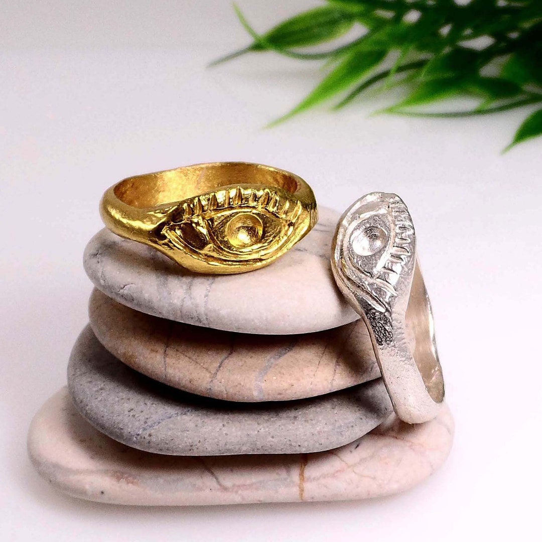 Silver Evil Eye Ring, Unique Minimalist Signet Eye Ring, Protective ...