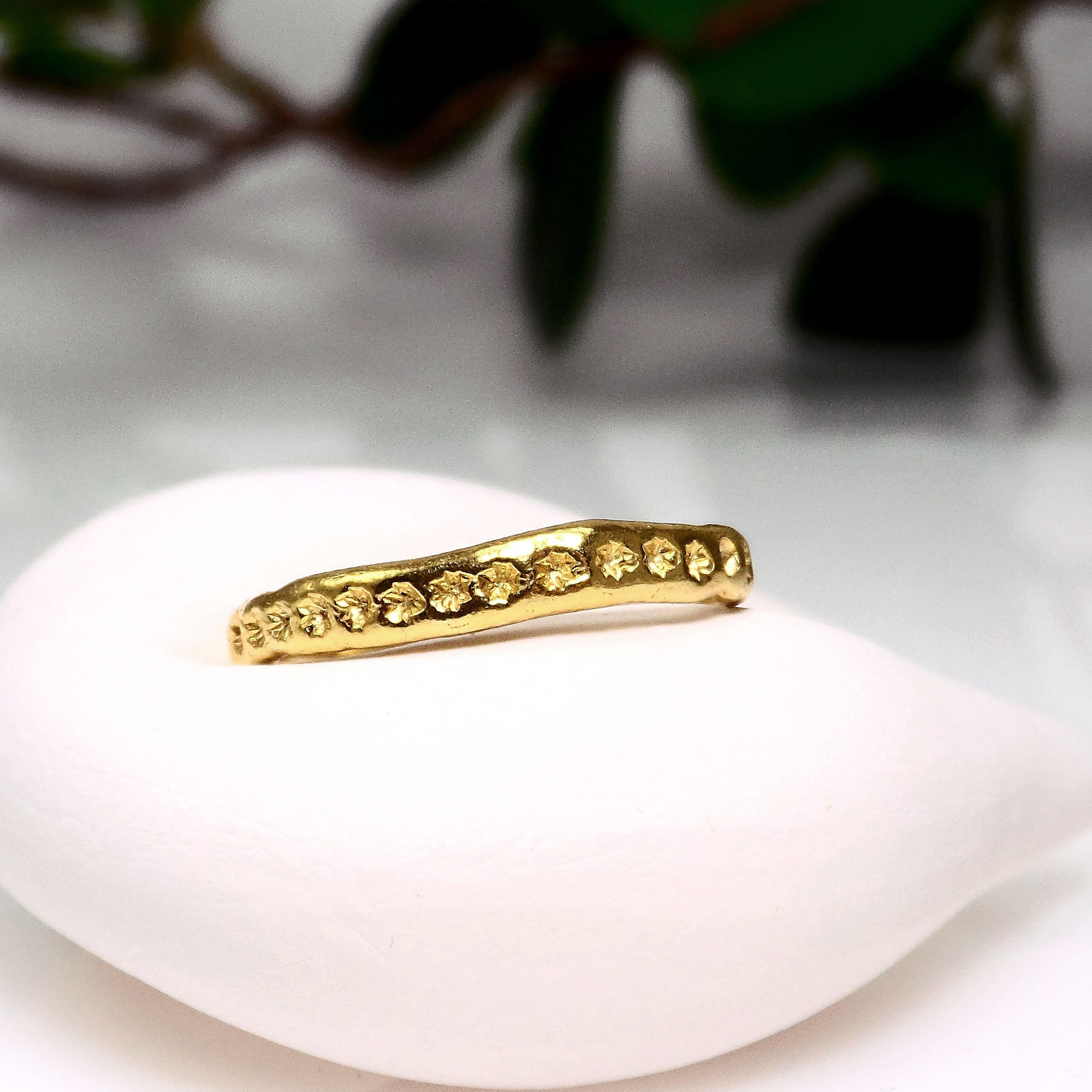 Dotted gold band ring for women Gold dot ring Dainty Stacking | Etsy