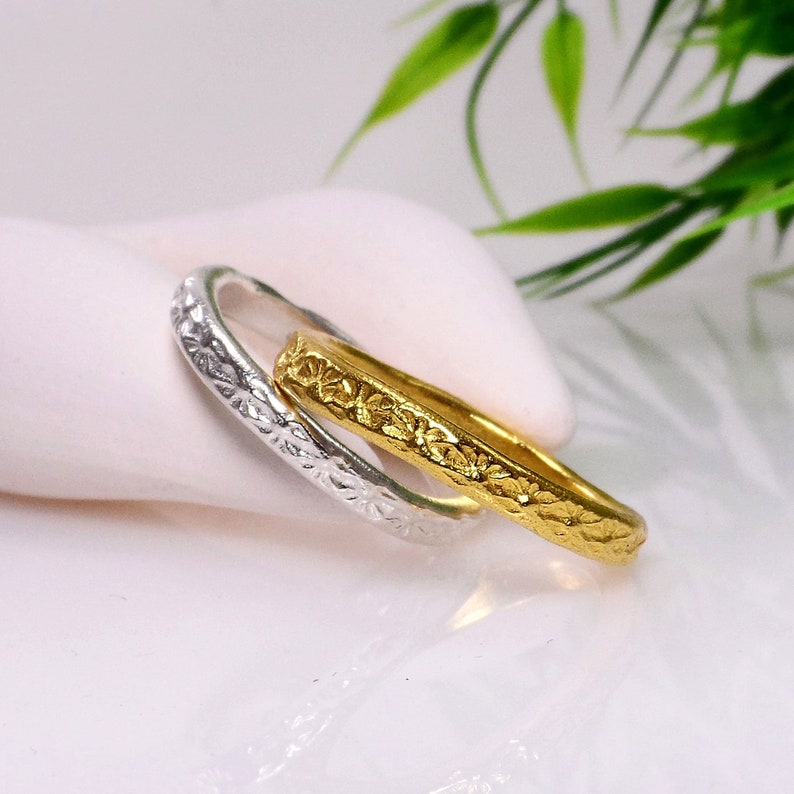 Vintage Floral Pattern Silver Band Ring Flower Design Band Dainty Boho ...