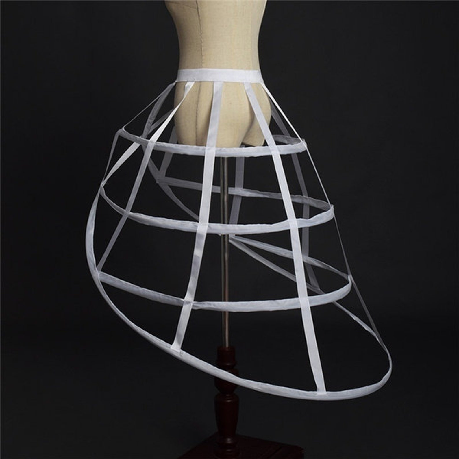 Why the Dress With Hoop Skirt Is Making a Massive Comeback in 2026 ...